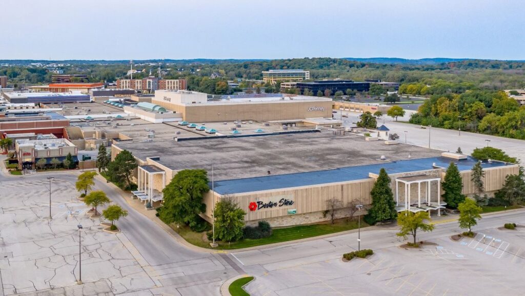 Former Milwaukee-area Boston Store buildings headed for auction