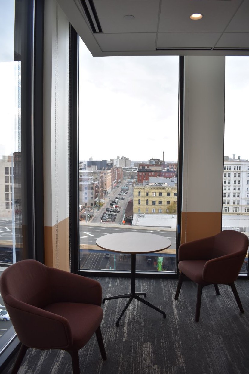 See photos: Husch Blackwell settles into new Milwaukee office, in Huron ...