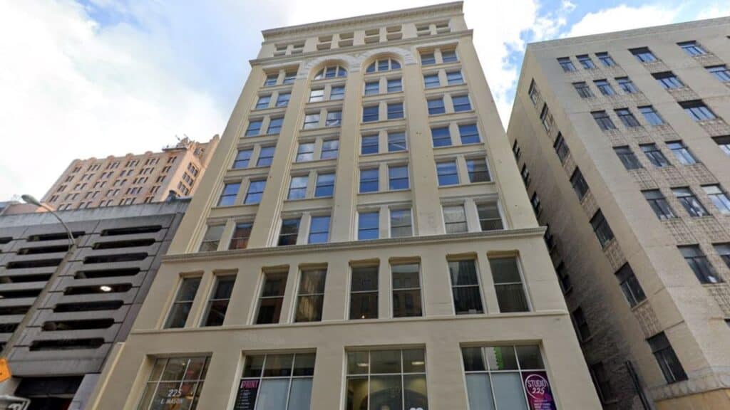 Sentinel Building in downtown Milwaukee sold for possible residential ...