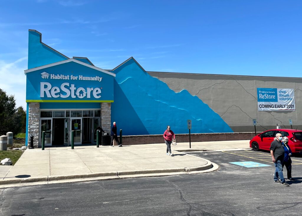 Milwaukee Habitat eyeing Wauwatosa site for new ReStore