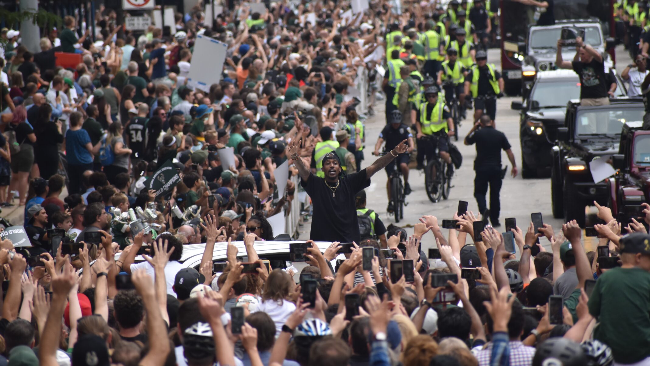 See photos of Bucks' NBA championship parade and celebration in ...