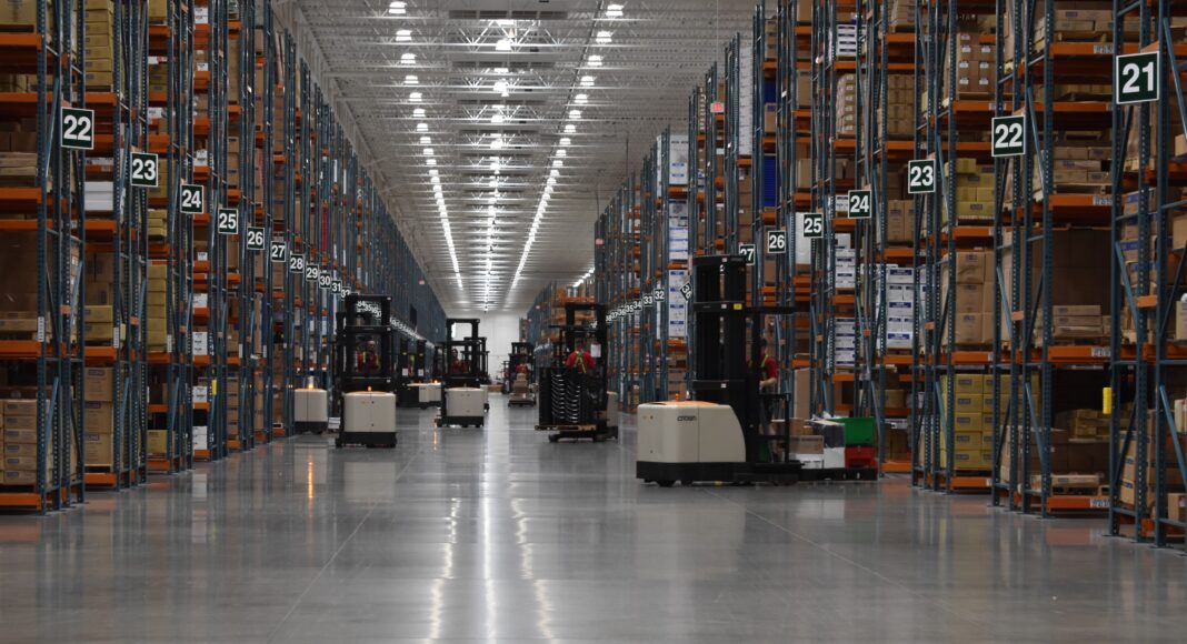 Uline seeks to fill 125 positions in Kenosha