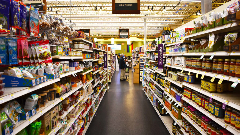 Area grocers, restaurants grapple with supply chain challenges