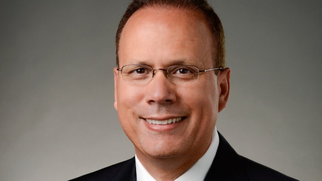 Marcus Theatres CEO to retire