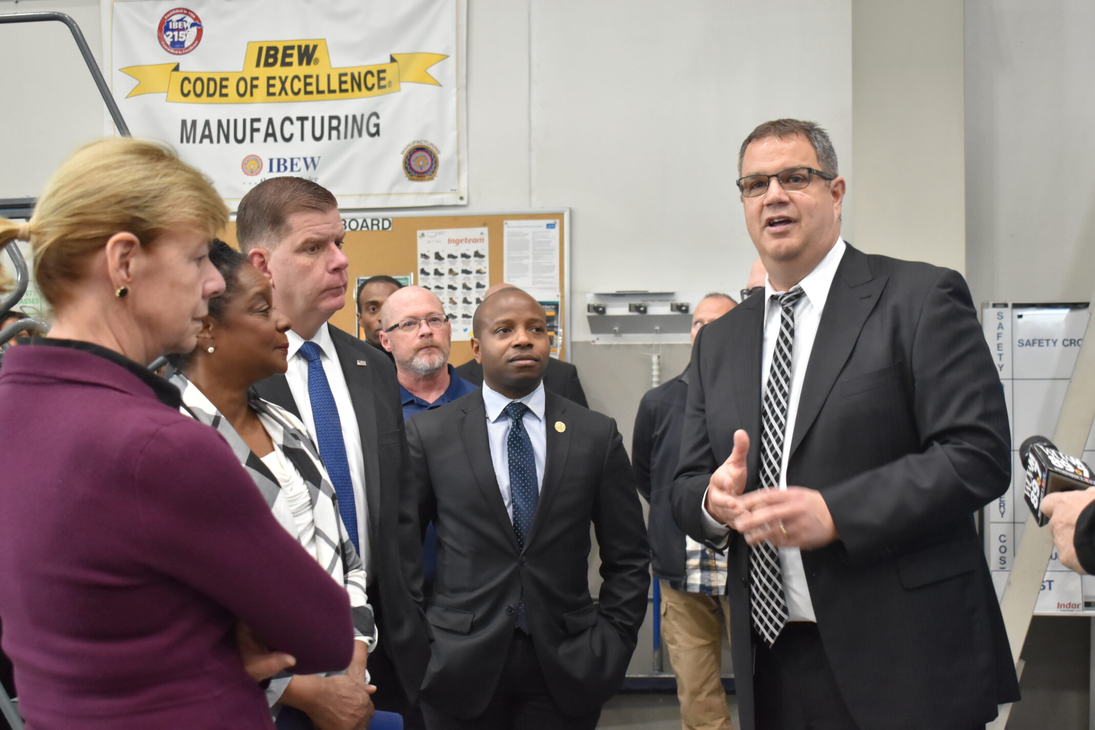 Ingeteam shares growth plans during visit from local, federal officials