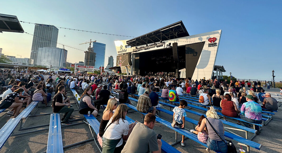 See photos: Summerfest opening week draws large crowds to Milwaukee's ...