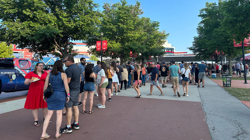 See photos: Summerfest opening week draws large crowds to Milwaukee's ...