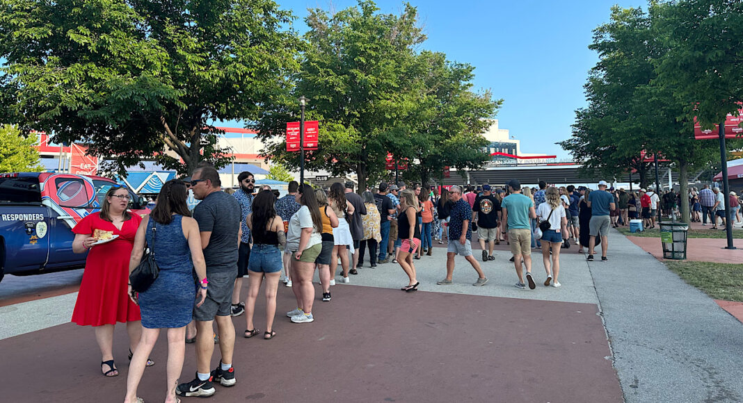 See photos: Summerfest opening week draws large crowds to Milwaukee's ...