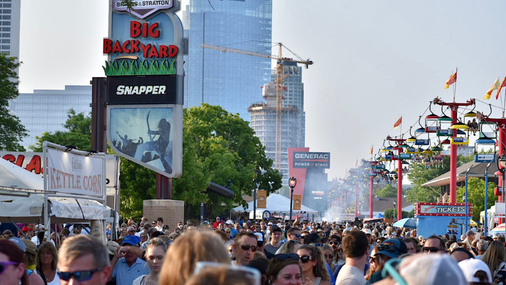See photos: Summerfest opening week draws large crowds to Milwaukee's ...