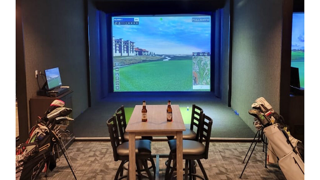 Sussex indoor golf bar to open second location, in Waukesha