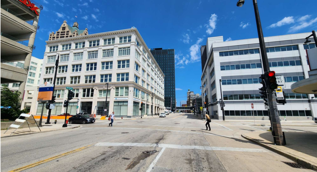 City planning $2 million redesign of Michigan Street in downtown Milwaukee