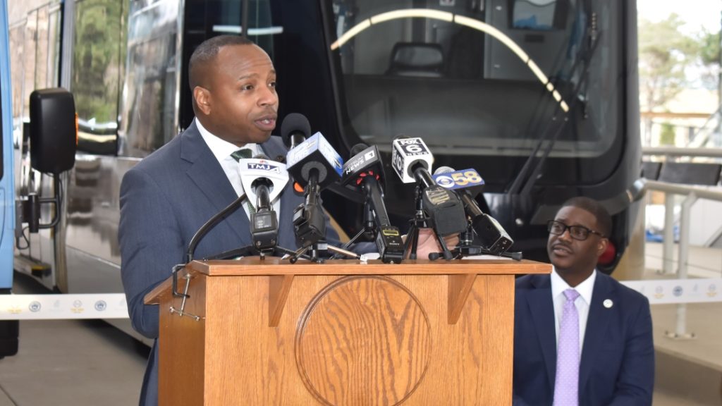 Officials unveil The Couture's transit concourse, launch full Hop L ...