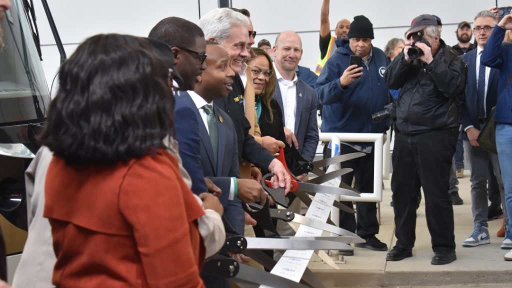 Officials unveil The Couture's transit concourse, launch full Hop L ...