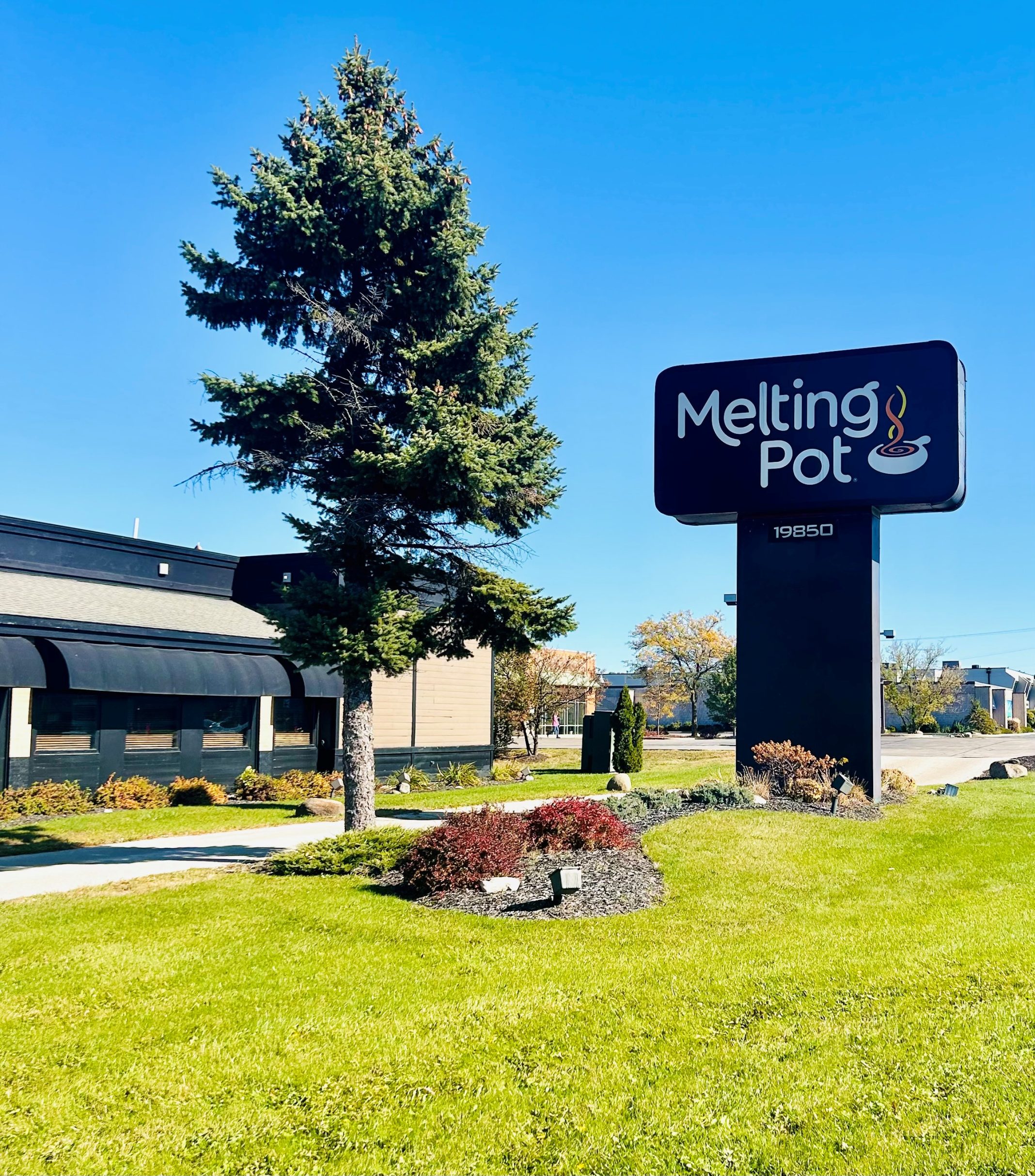 Brookfield Melting Pot restaurant completes renovation project