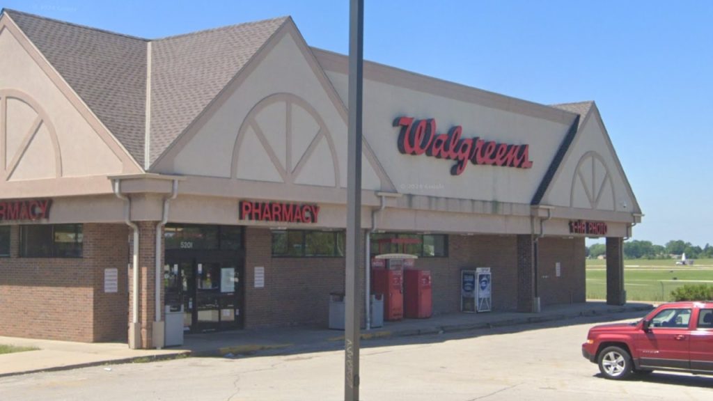 Walgreens near Timmerman Airport on Milwaukee’s far northwest side to close