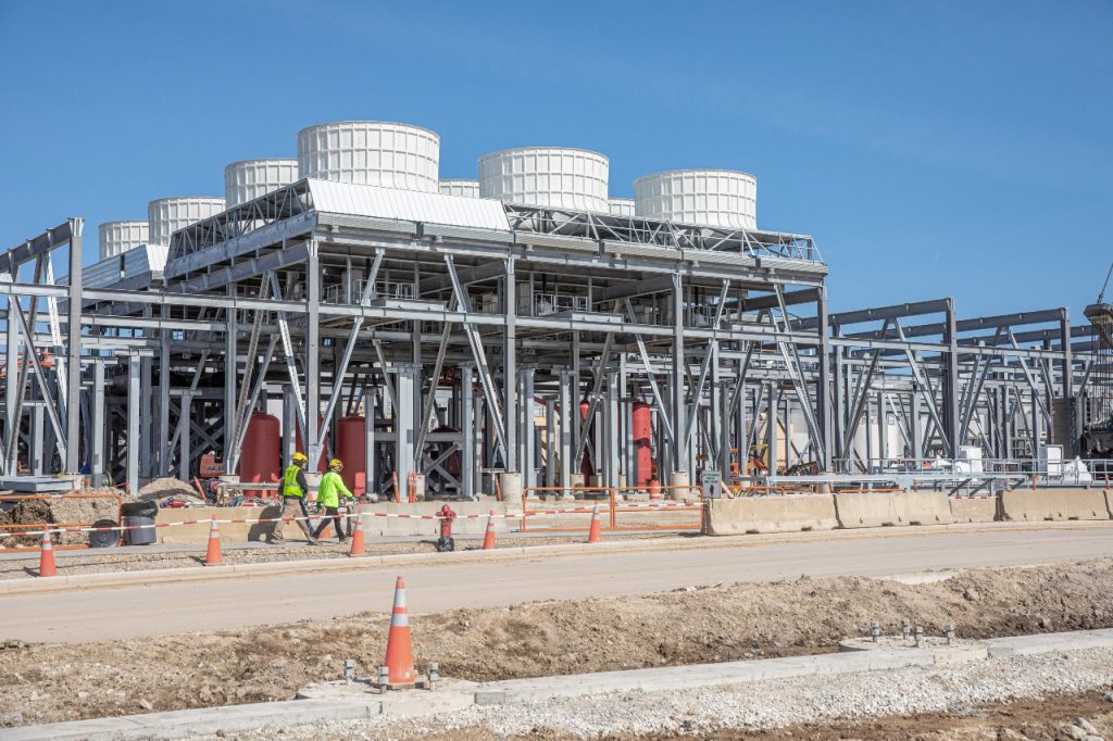 See photos: Construction at Microsoft’s main $3.3 billion data center ...