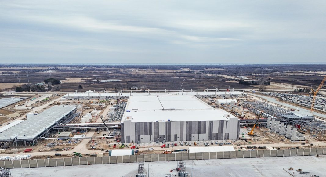 See photos: Construction at Microsoft’s main $3.3 billion data center ...