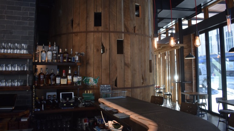 Draft & Co. now open at downtown Milwaukee's Vel R. Phillips Plaza