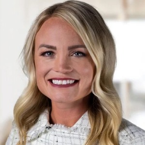 Baird promotes Stephanie Warren to co-head of fixed income capital markets