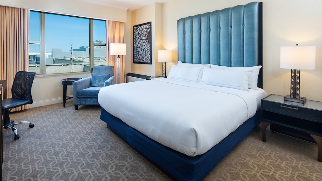 New limited-service Marcus hotel opens in downtown Milwaukee