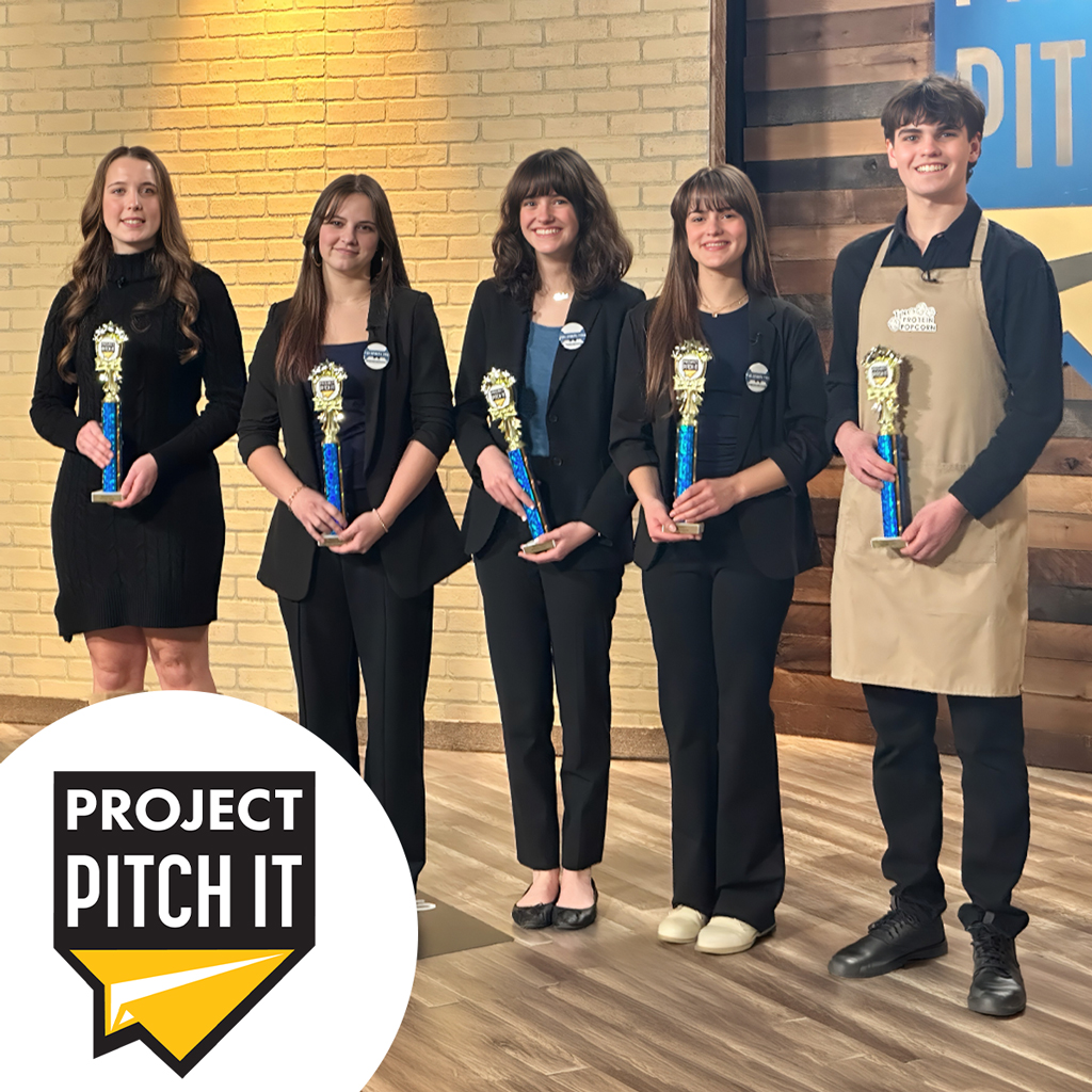 High school student-entrepreneurs win cash prizes on 'Project Pitch It'