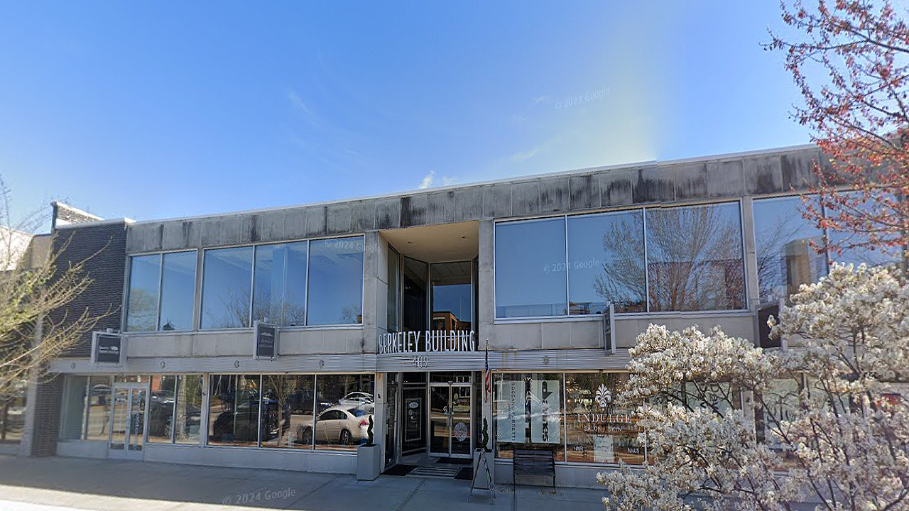 Mixed-use Silver Spring Drive building in Whitefish Bay sold for $7 million