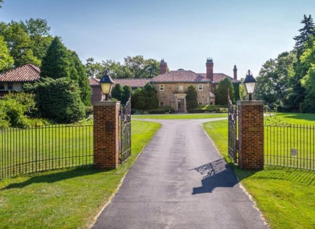 Chris Abele buys Lake Drive mansion in Shorewood