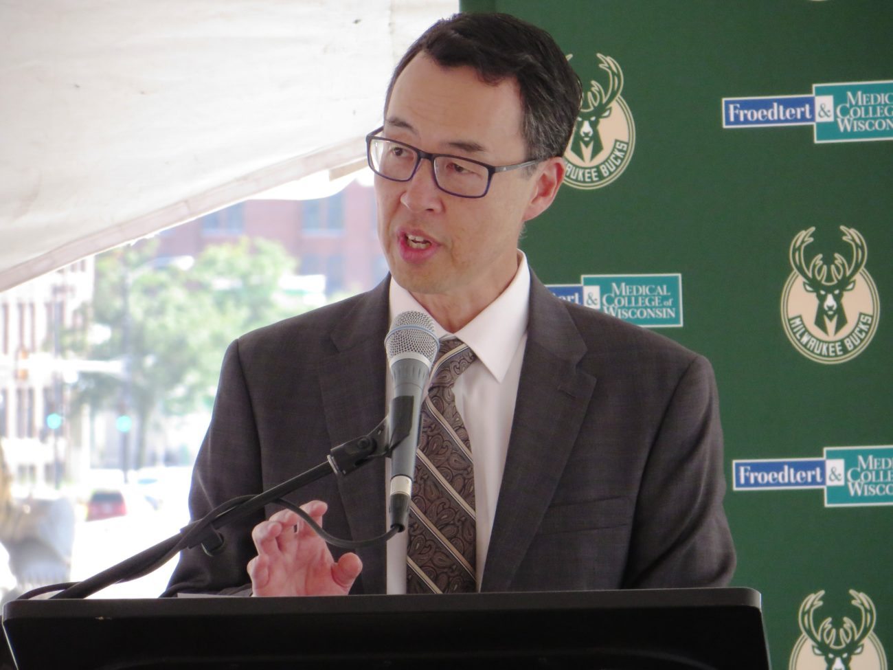 Froedtert to open clinic downtown near Bucks arena