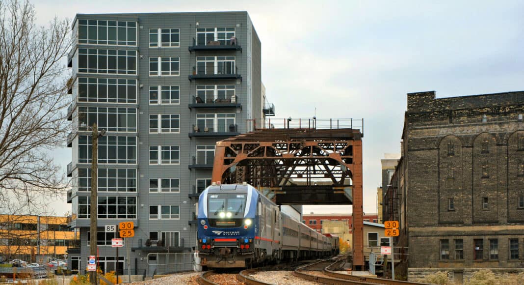 Cover story: Enhancing Hiawatha rail service from Milwaukee to Chicago