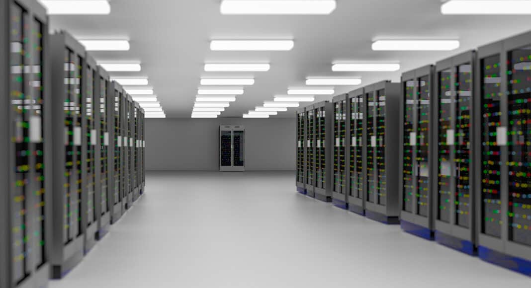 Data Holdings expands Milwaukee data center