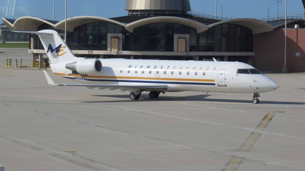 The first plane for the revitalized Midwest Express Airlines